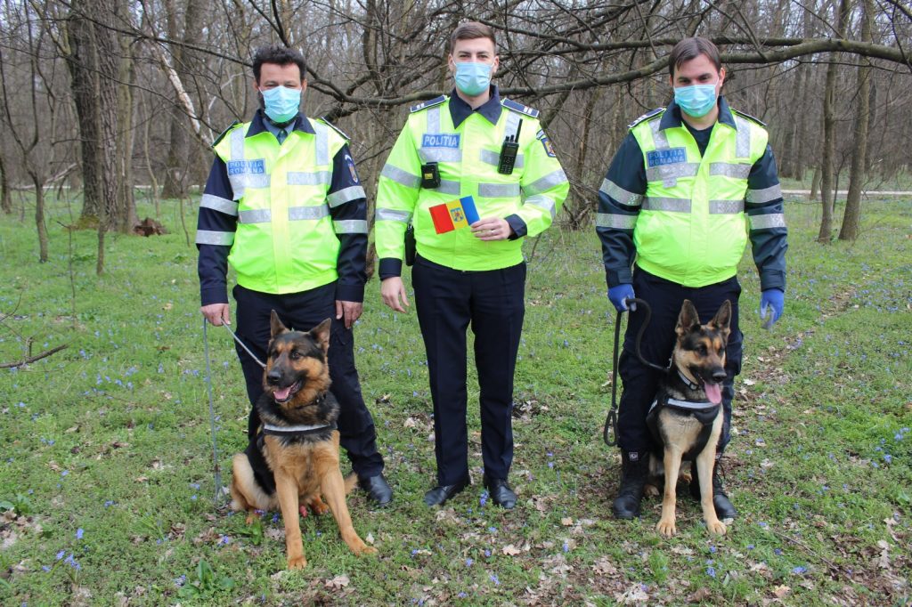 FOTO Mesaj de la polițiștii vrânceni, de ziua lor: „Polițistul este ...