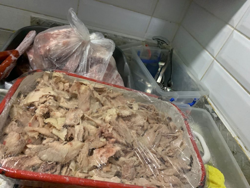 Controale ANSVSA în magazine alimentare, unități de alimentație publică ...