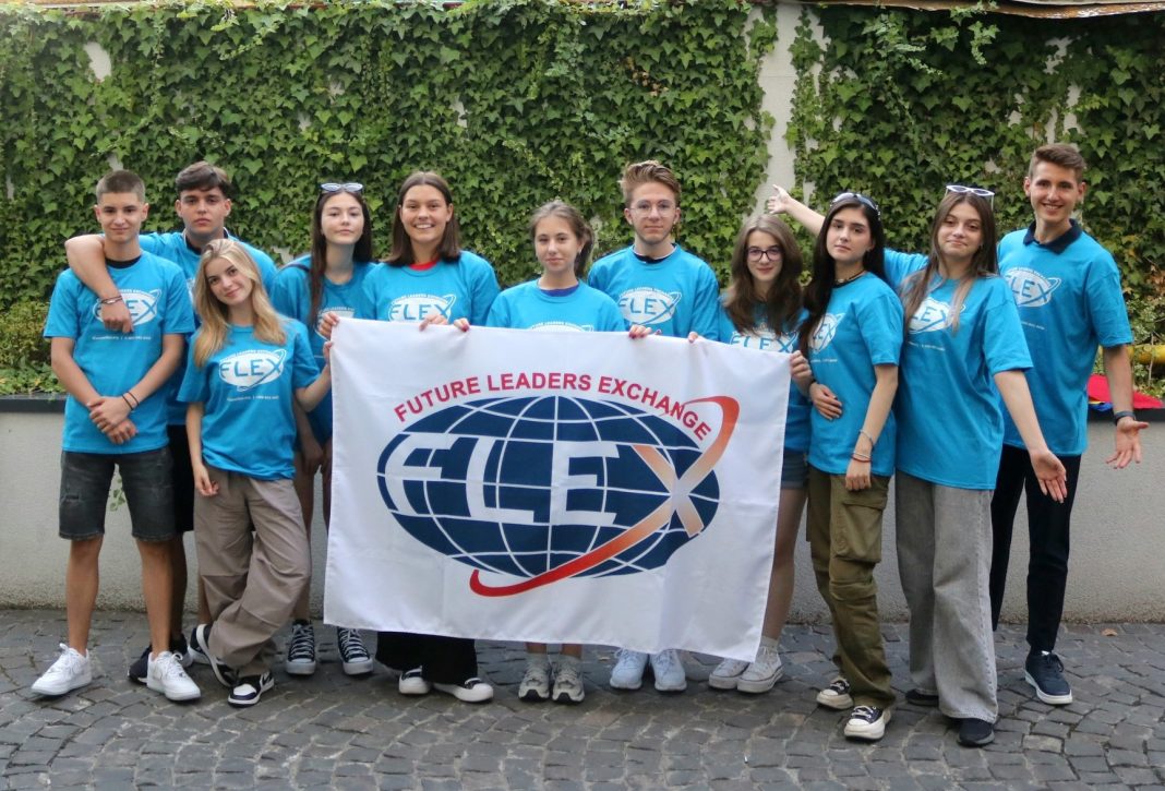 Elevii români de liceu sunt invitați să se înscrie la Future Leaders ...