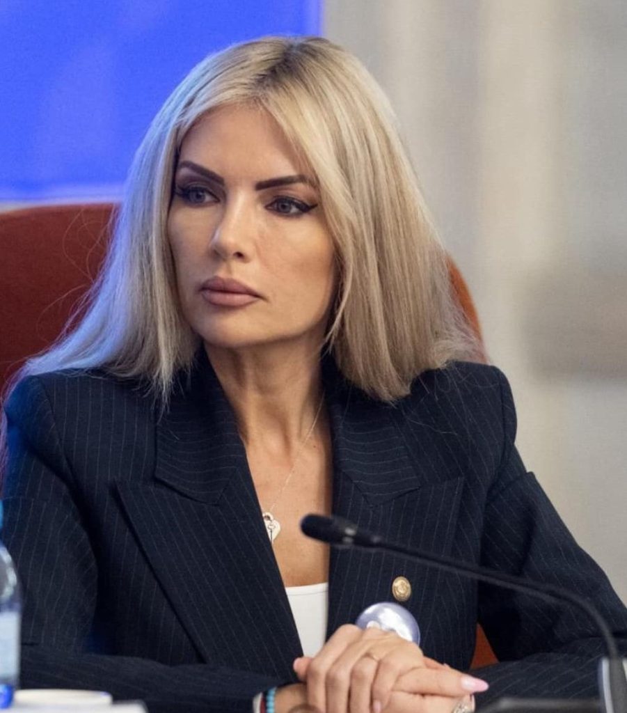 ULTIMA ORĂ Surse: Laura Vicol și Vladimir Ciorbă, reținuți 24 de ore în dosarul Nordis - Vrancea24